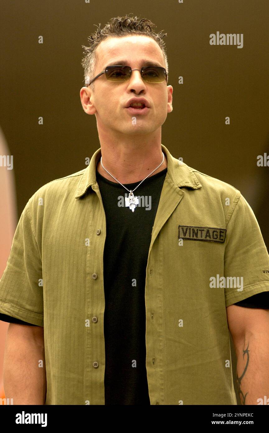 Milan Italy 29/05/2003 : Eros Ramazzotti,Italian singer, during the ...