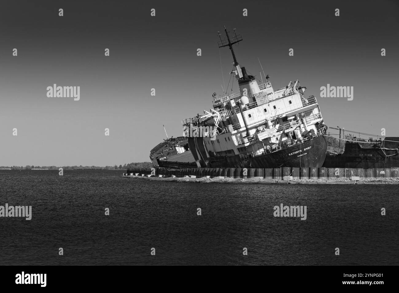 Shipwrecked structure Black and White Stock Photos & Images - Alamy