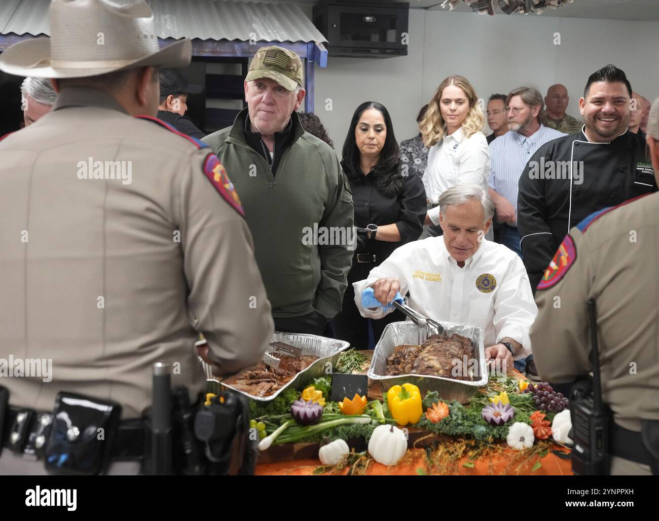 Newly appointed "border czar" TOM HOMAN helps Texas Gov. GREG ABBOTT at ...
