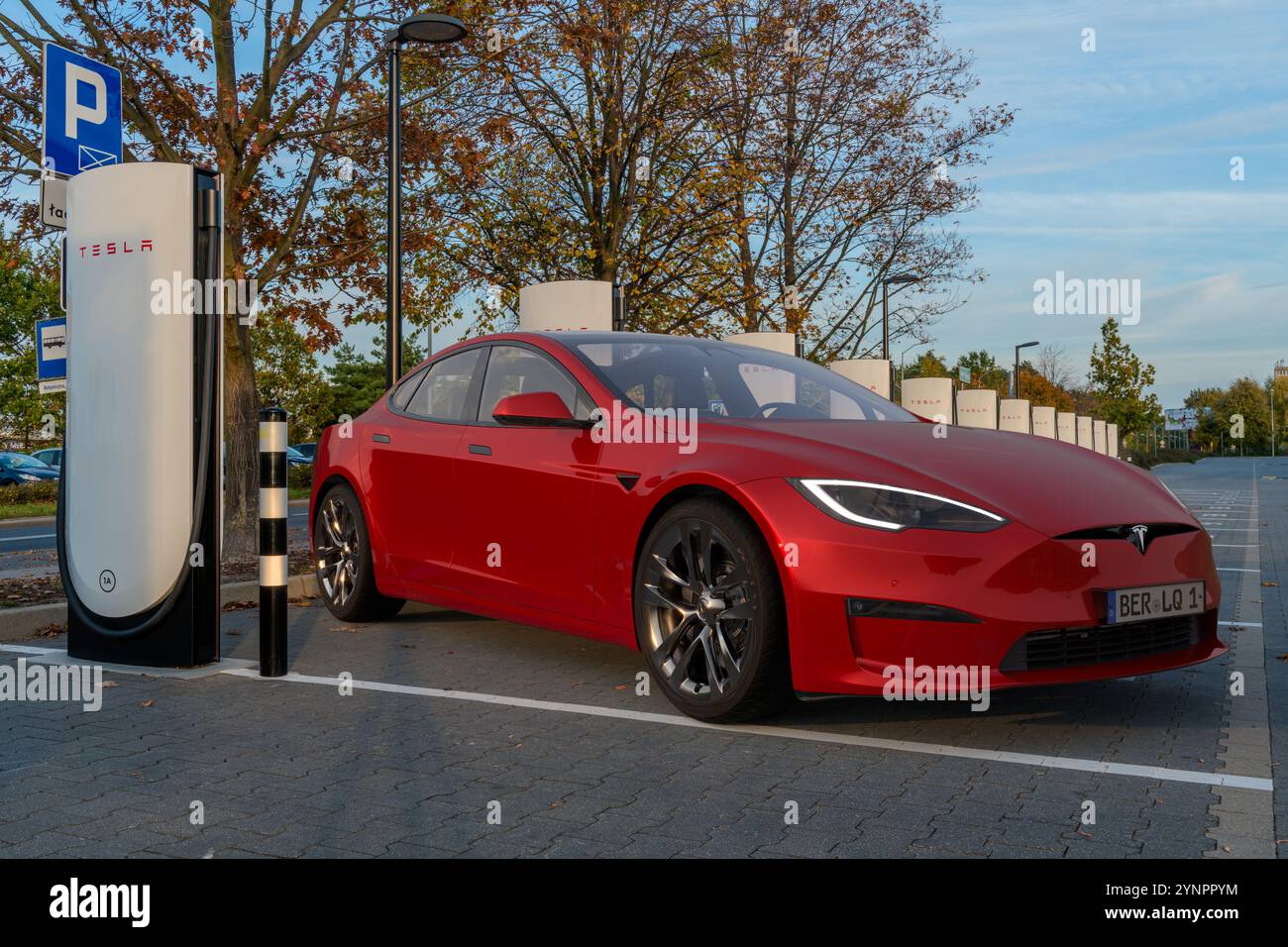 Tesla Model S Plaid Fast-Charging Stock Photo - Alamy