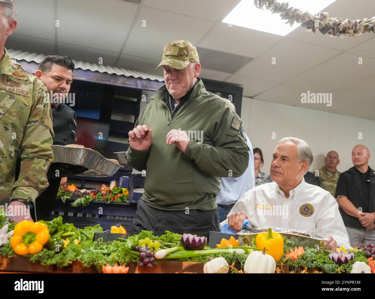 Newly appointed "border czar" TOM HOMAN helps Texas Gov. GREG ABBOTT at ...