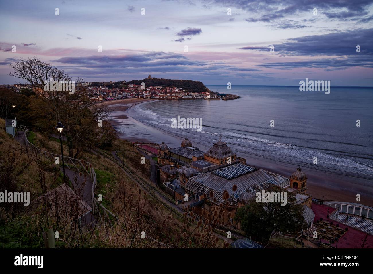 Scarborough beach resort hi-res stock photography and images - Alamy