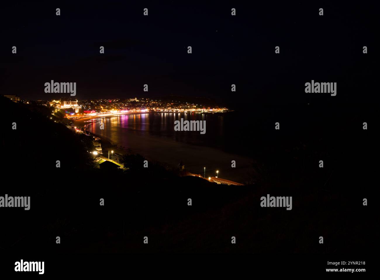 Scarborough south bay at night hi-res stock photography and images - Alamy