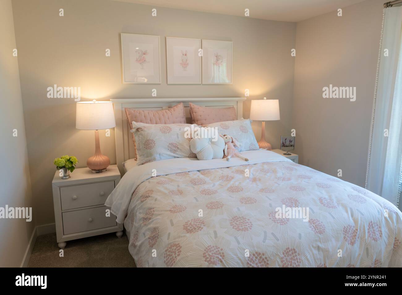 Cozy kids room hi-res stock photography and images - Alamy
