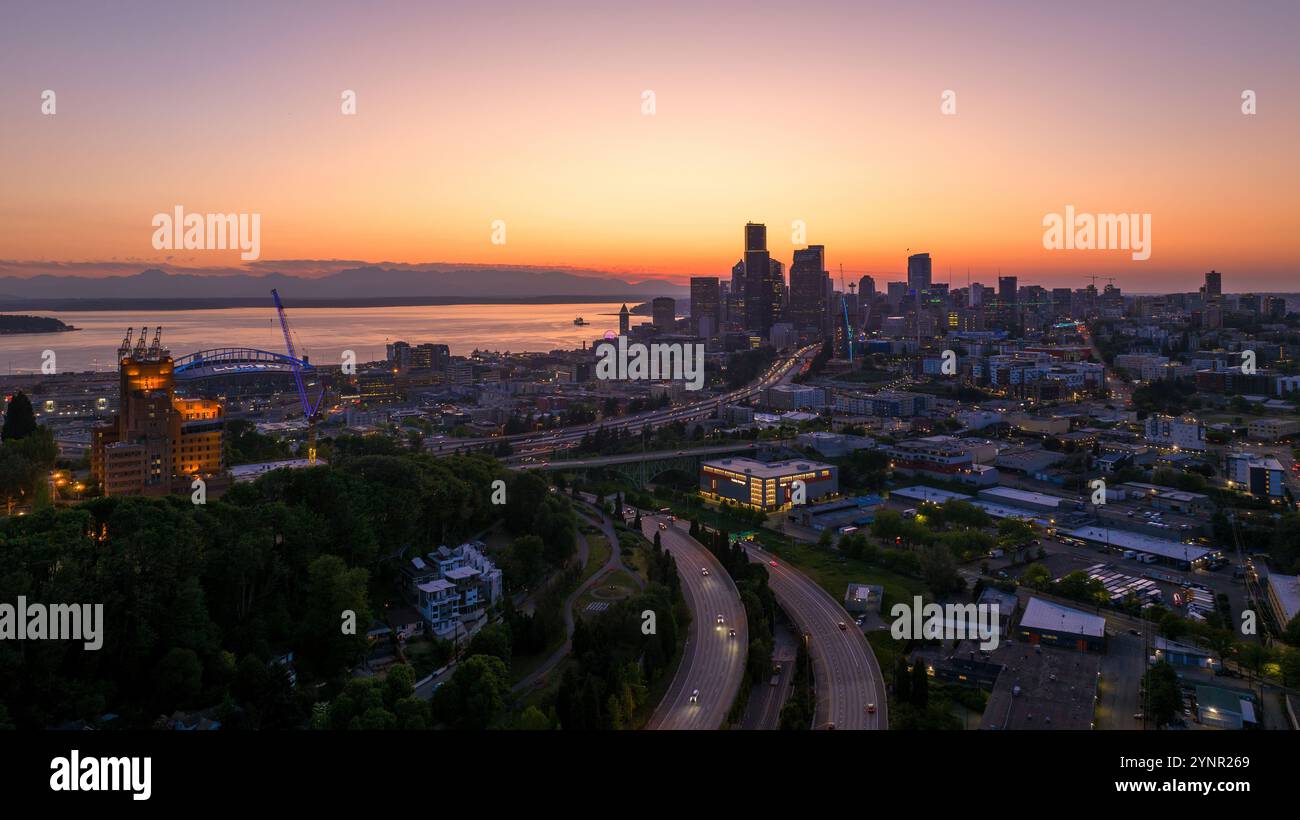 Aerial Seattle Sunset Interstate 90 into Seattle Stock Photo - Alamy