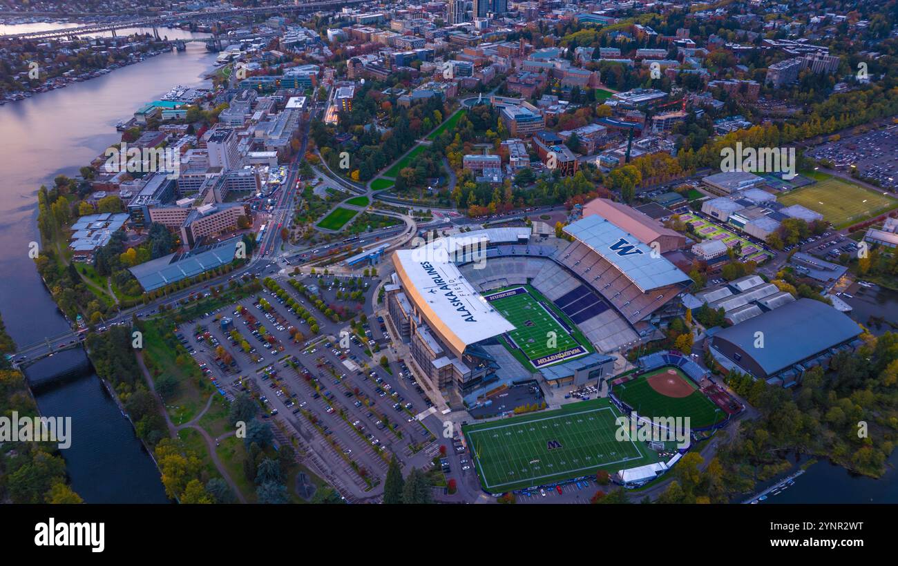 University of Washington Stadium and Surrounds Aerial Stock Photo - Alamy