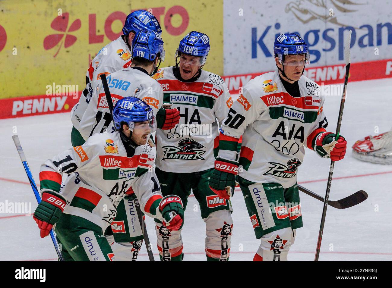 Frankfurt, Deutschland. 26th Nov, 2024. Alexander Oblinger (Augsburger ...