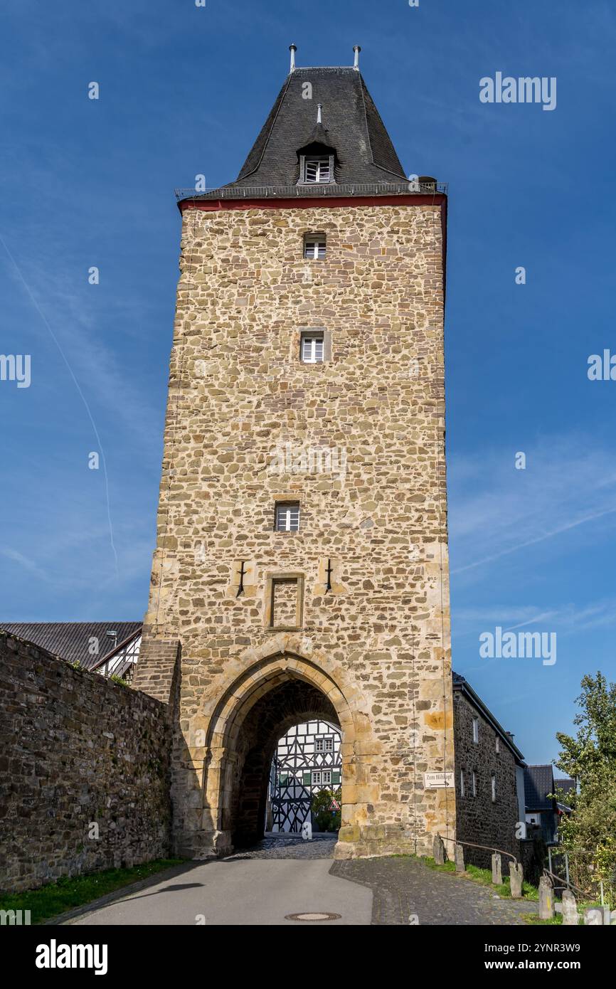 Medieval city gate and half timbered houses in Stadt Blankenberg in ...