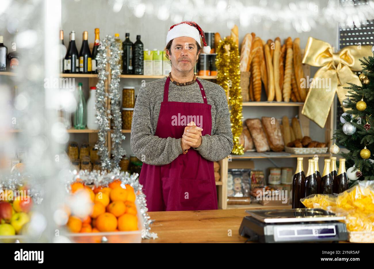 Man vendor standing behind hi-res stock photography and images - Alamy