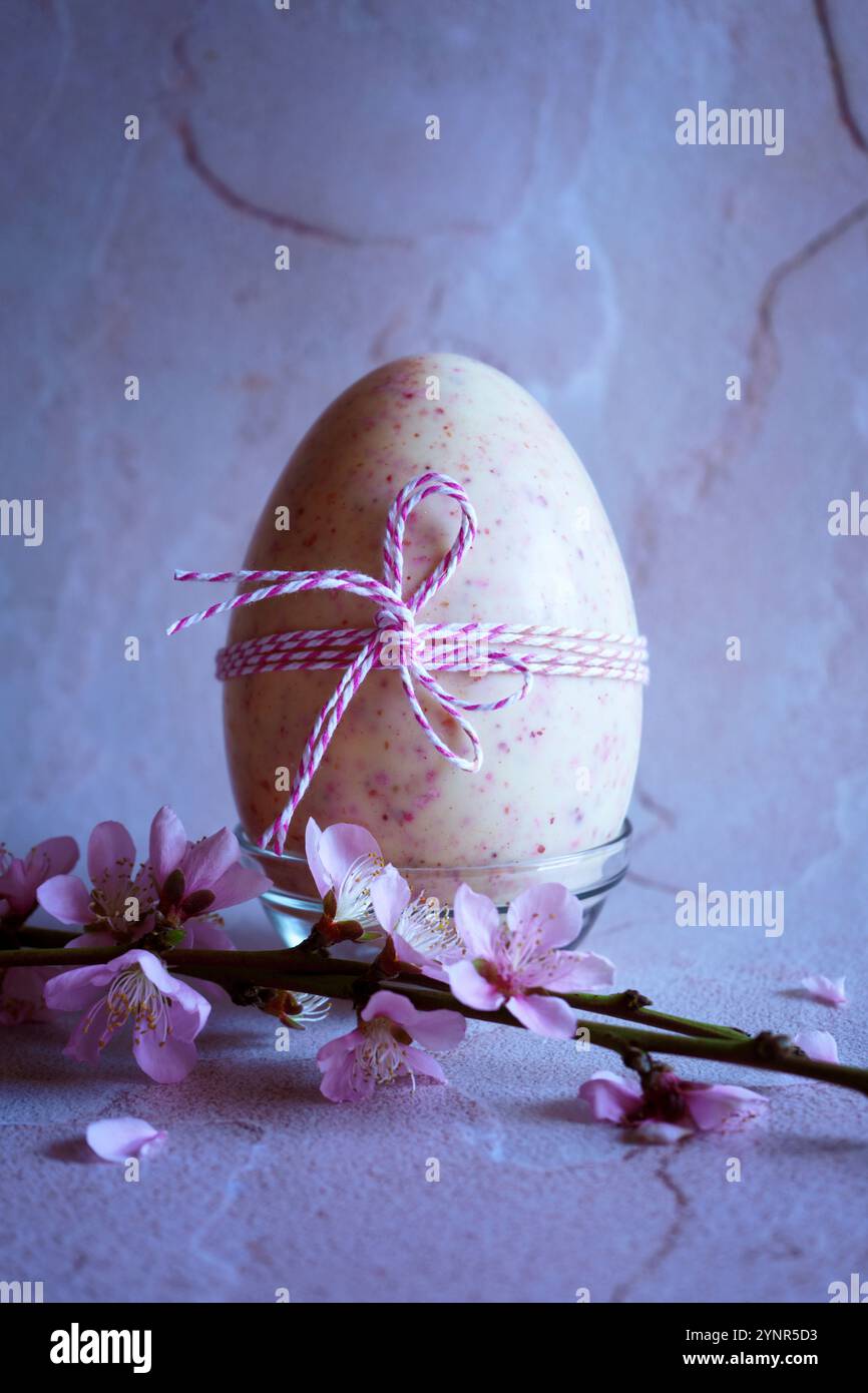 Strawberry and White Chocolate Easter Egg Closeup Stock Photo - Alamy