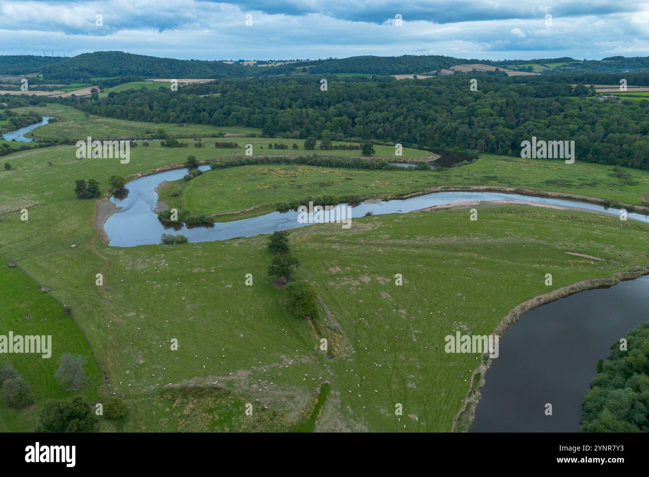 River meander uk hi-res stock photography and images - Alamy
