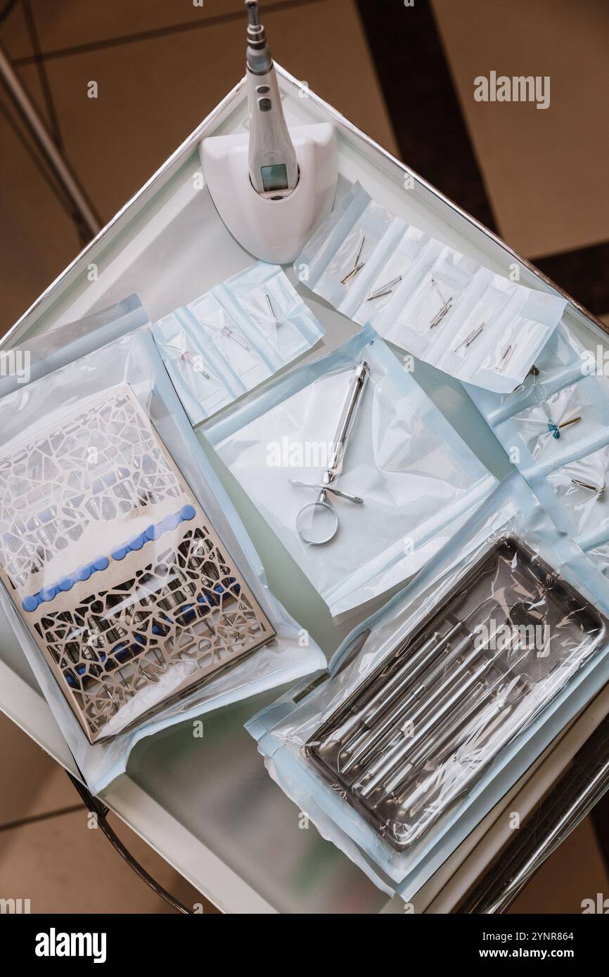 Sterile surgical kit hi-res stock photography and images - Alamy