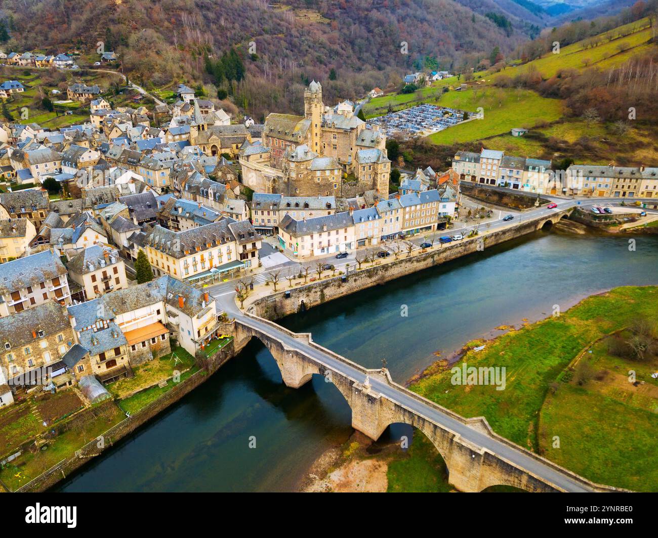 French medieval village Estaing Stock Photo - Alamy