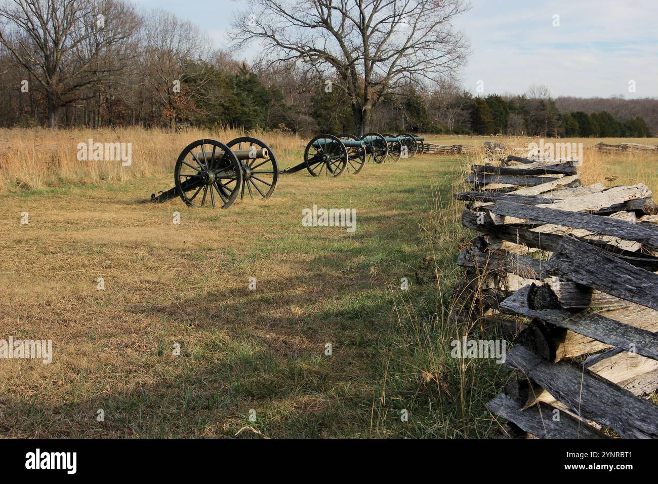 Battle of pea ridge cannon hi-res stock photography and images - Alamy