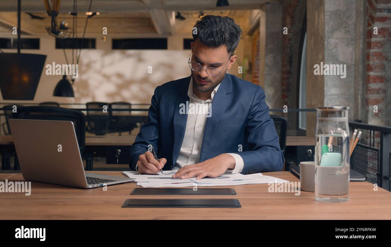 Arabian Indian man ethnic businessman employee manager analyst male ...