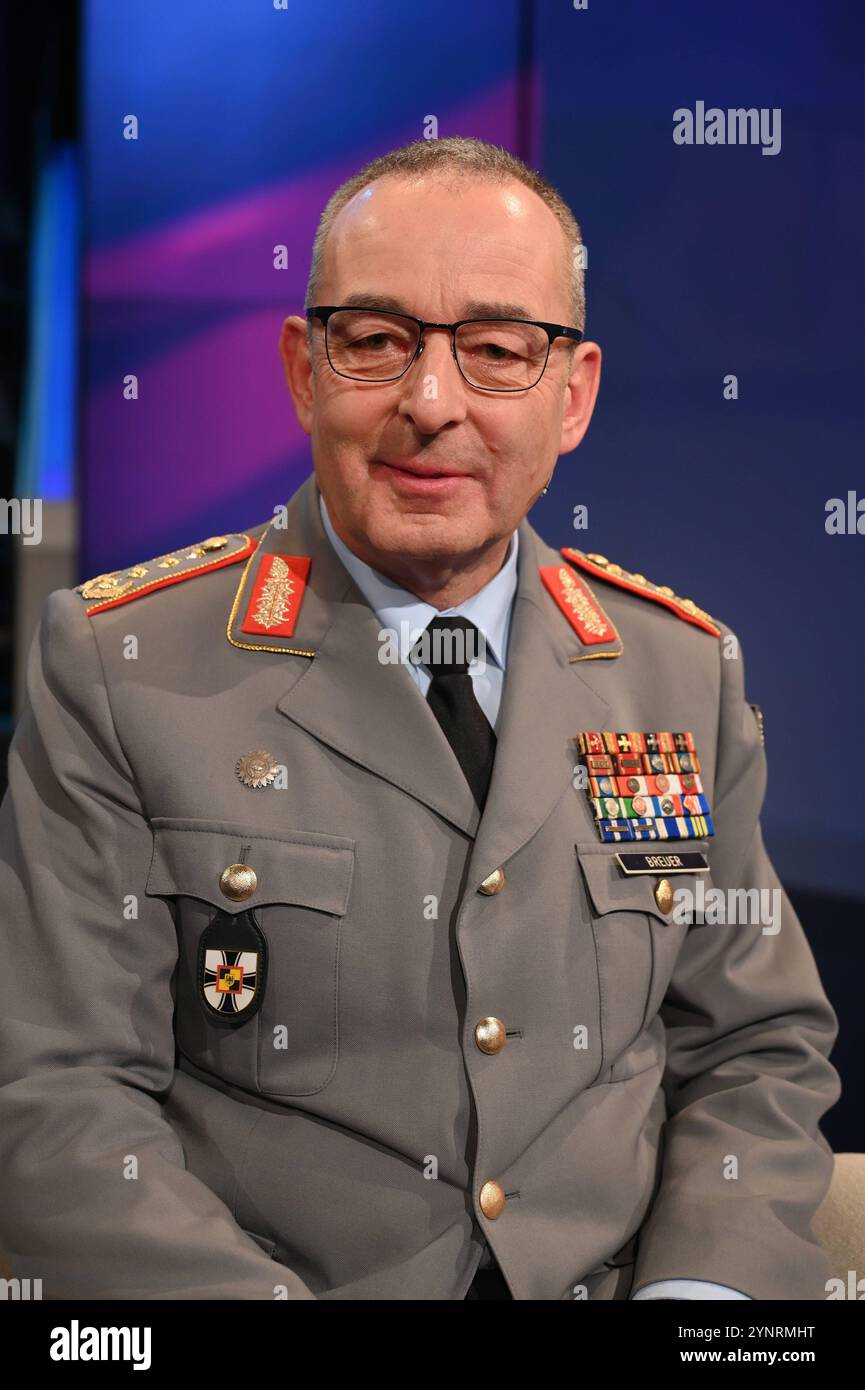 General Carsten Breuer, Generalinspekteur der Bundeswehr, zu Gast in ...