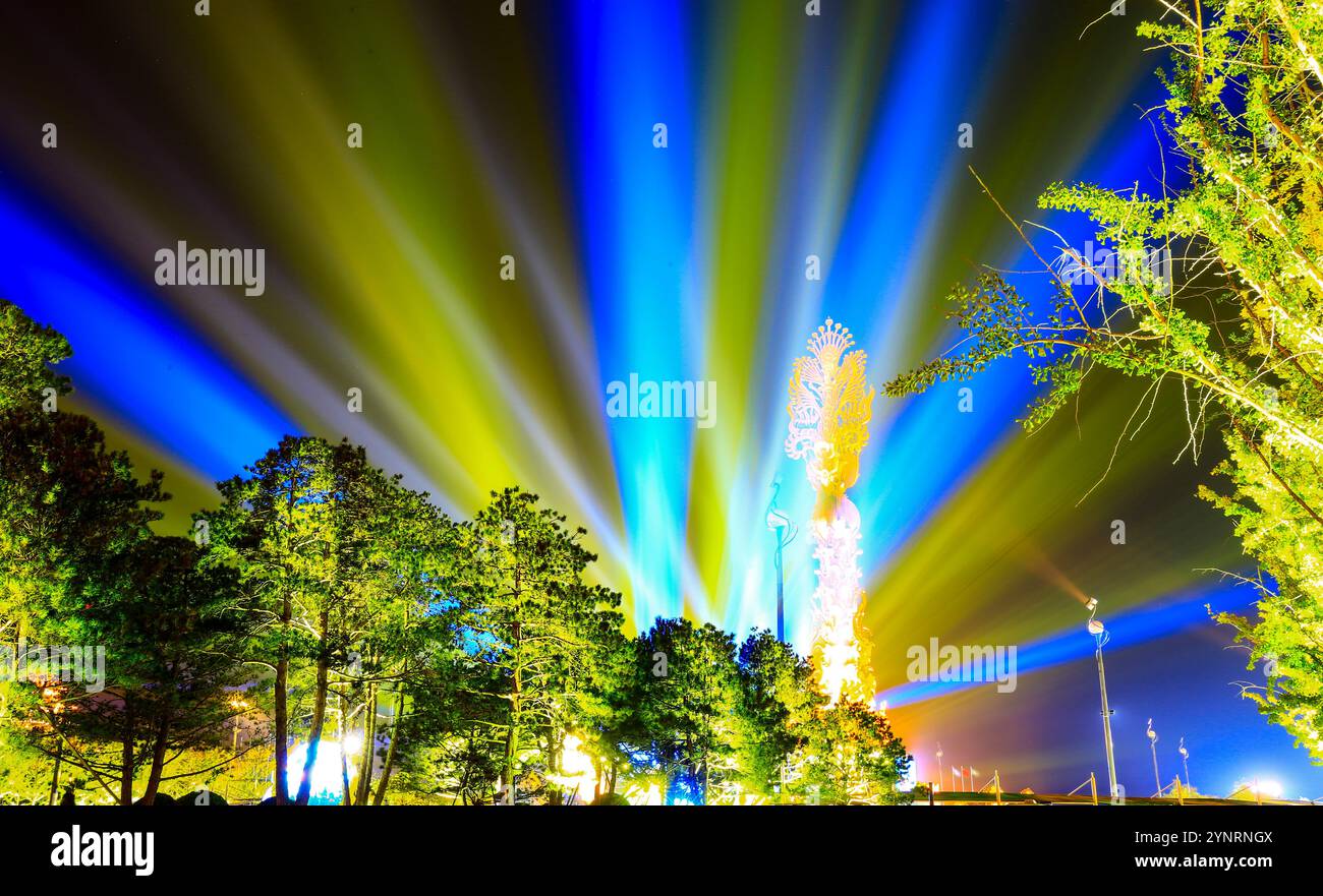 Stage lighting effect in the dark, close-up pictures Stock Photo - Alamy