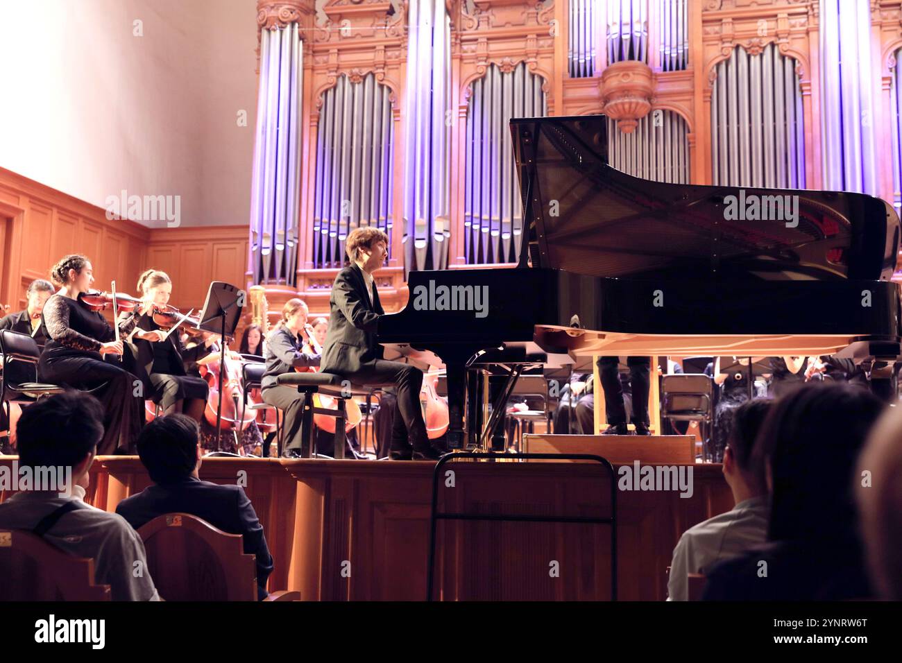Bing concert hall hi-res stock photography and images - Alamy