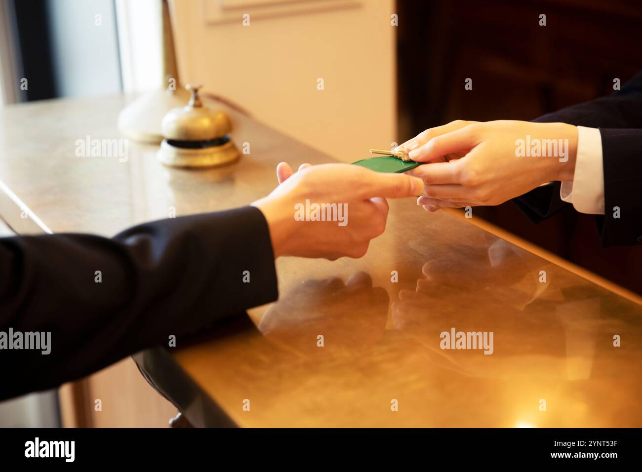 Hotel front desk check in hi-res stock photography and images - Alamy