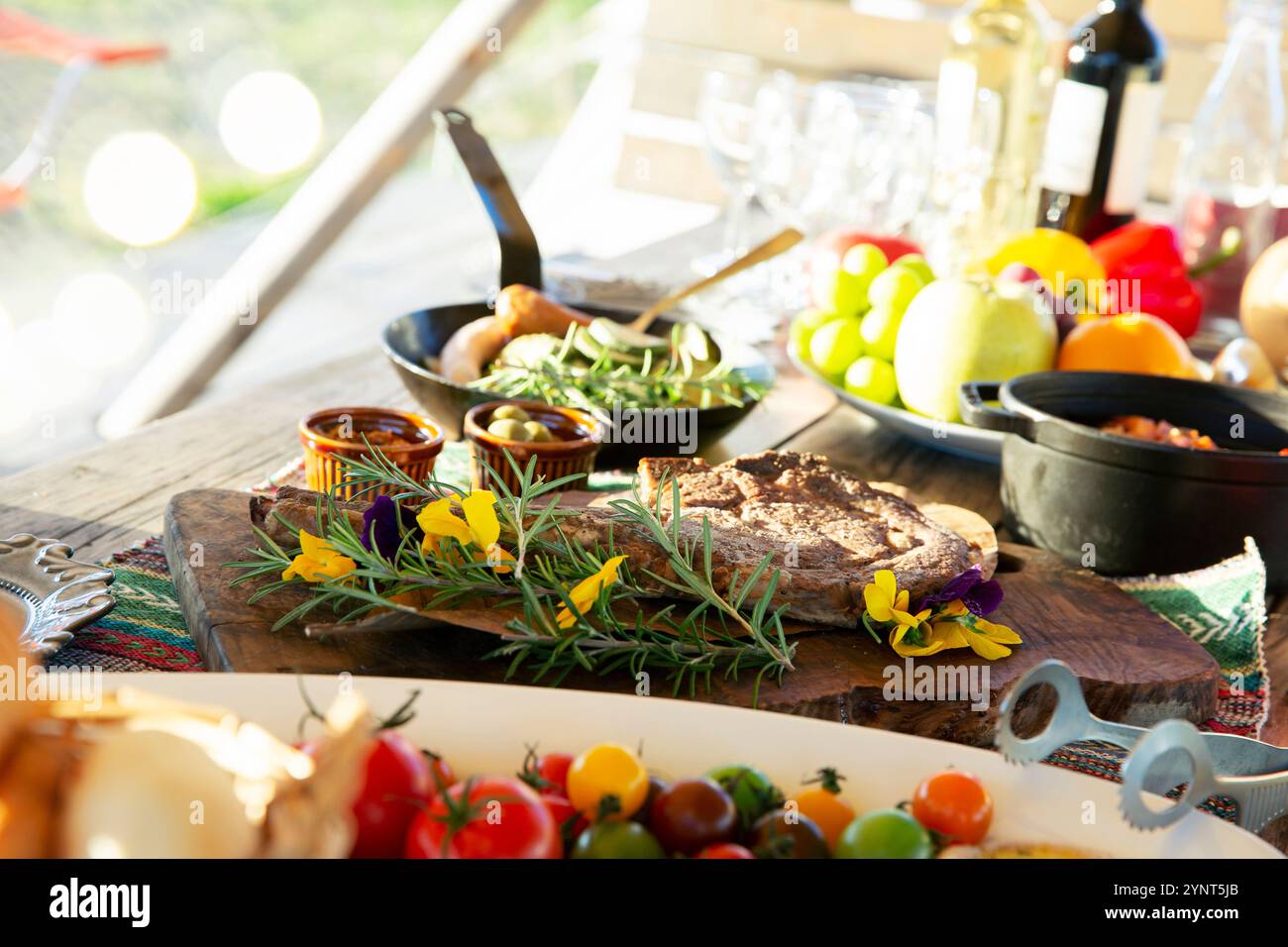 Glamping food on table hi-res stock photography and images - Alamy