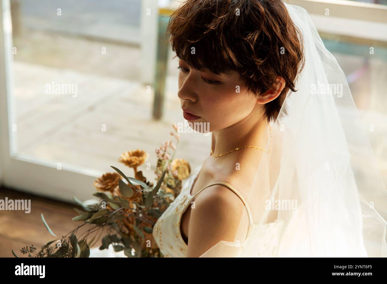 Beautiful young woman turn around hi-res stock photography and images ...