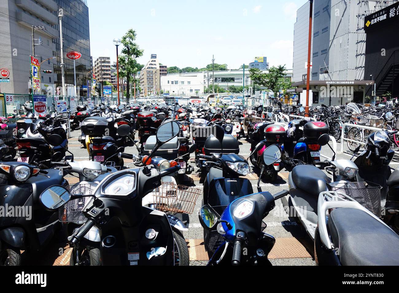 Crowded bicycle parking lot Stock Photo - Alamy