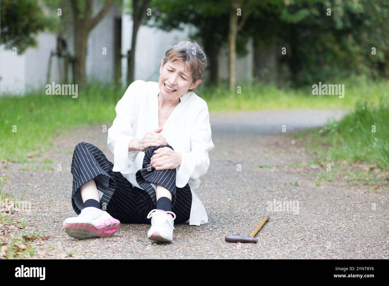 Old man falling over hi-res stock photography and images - Alamy