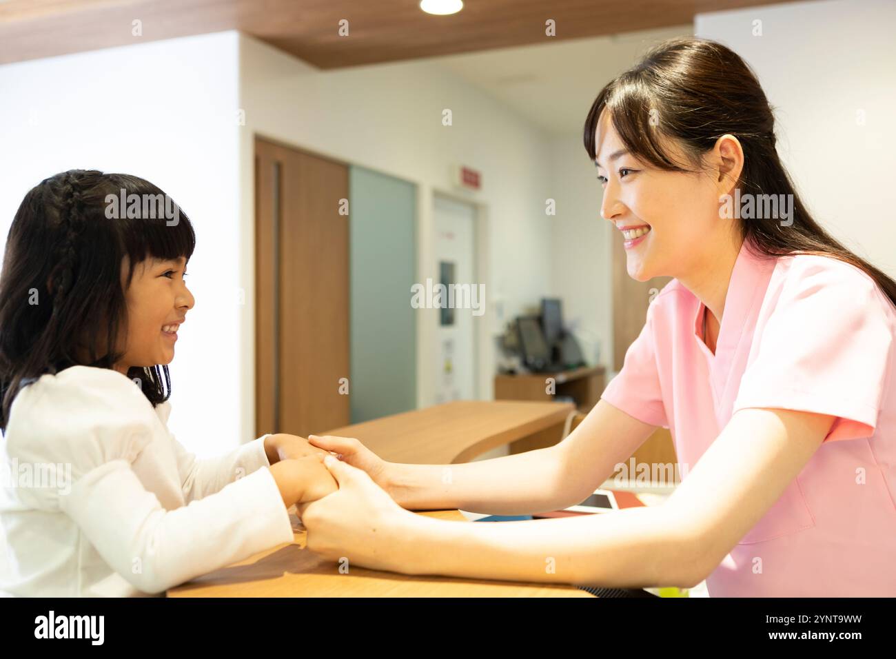 Hospital reception area Stock Photo - Alamy