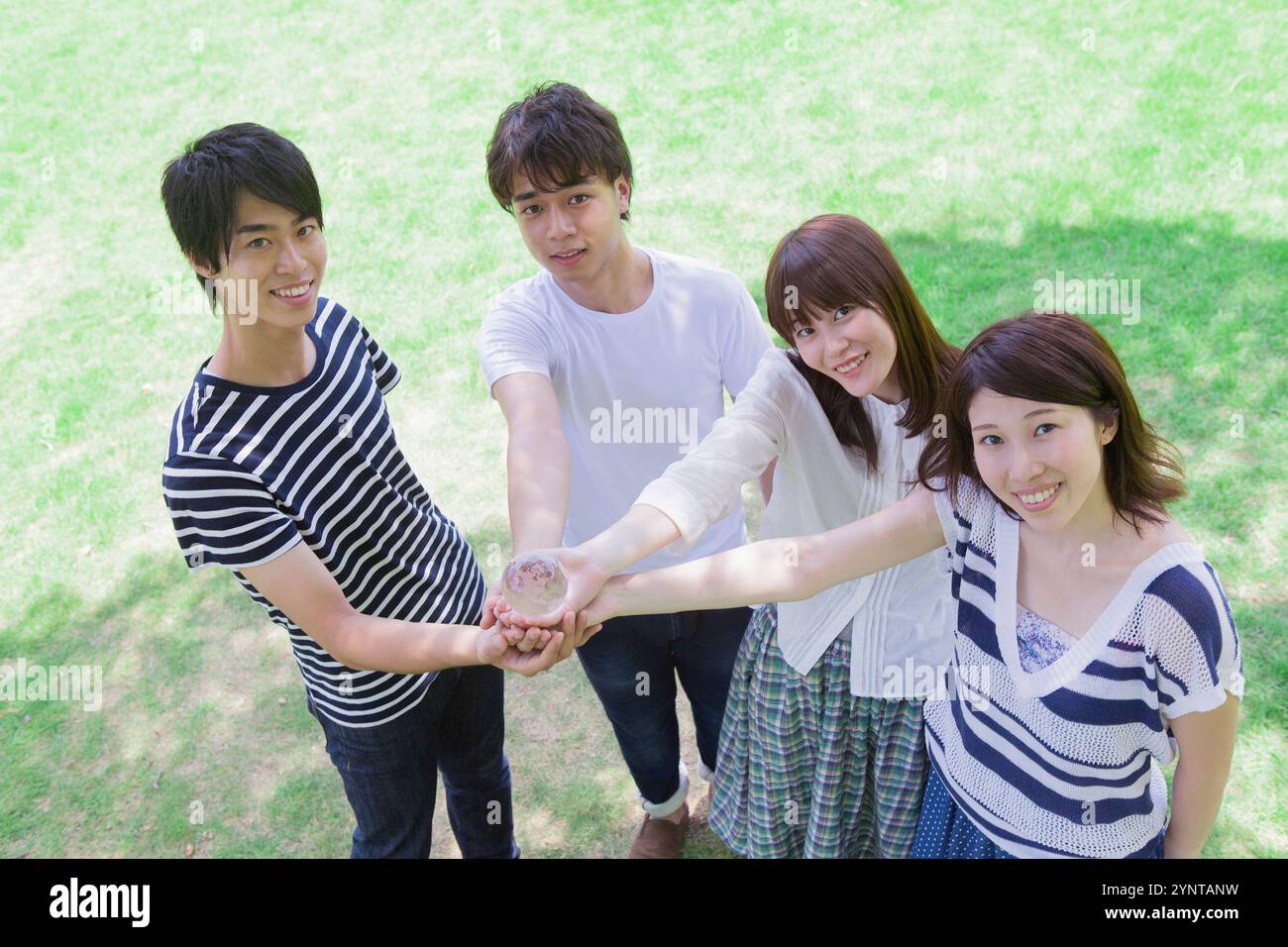 Uniting group hi-res stock photography and images - Alamy