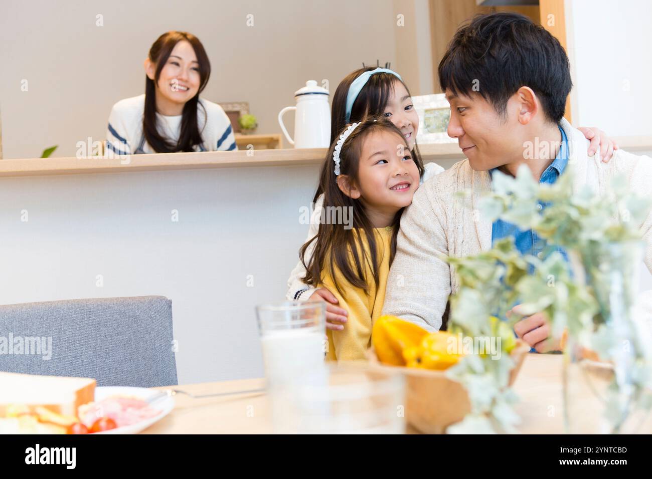 Family breakfast scene Stock Photo - Alamy