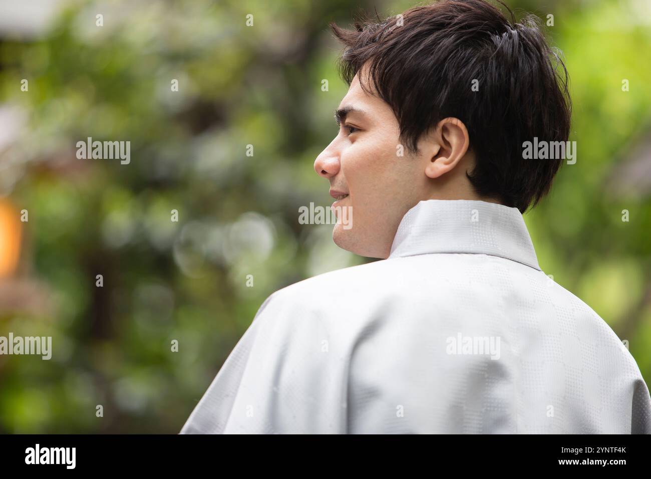 Japan kimono foreigner hi-res stock photography and images - Alamy