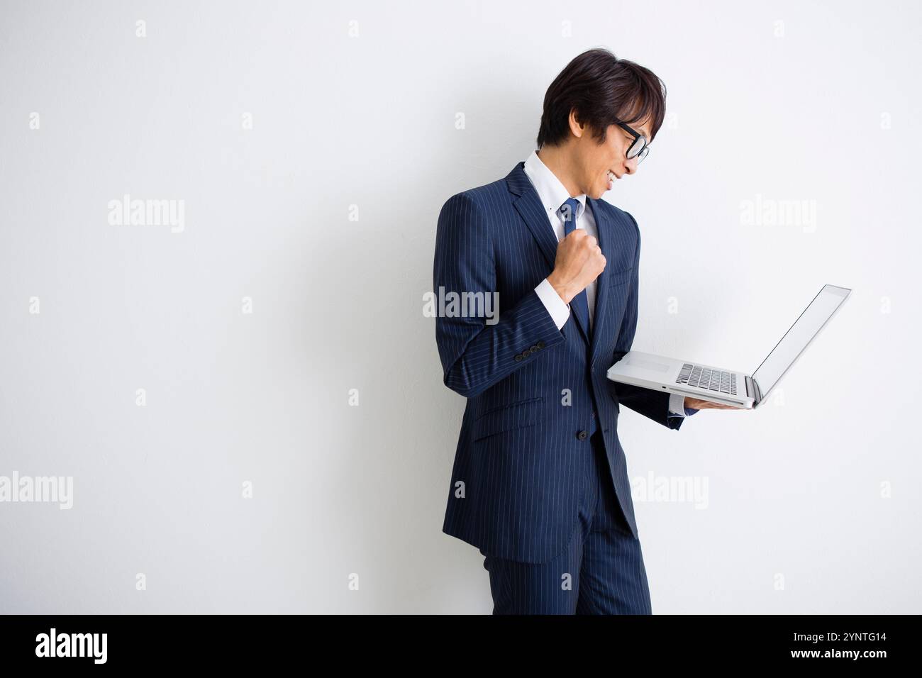 Victory computer hi-res stock photography and images - Alamy