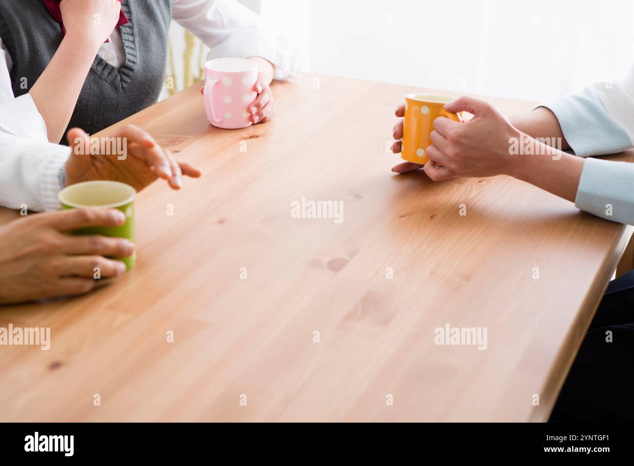 Child grouping hi-res stock photography and images - Alamy