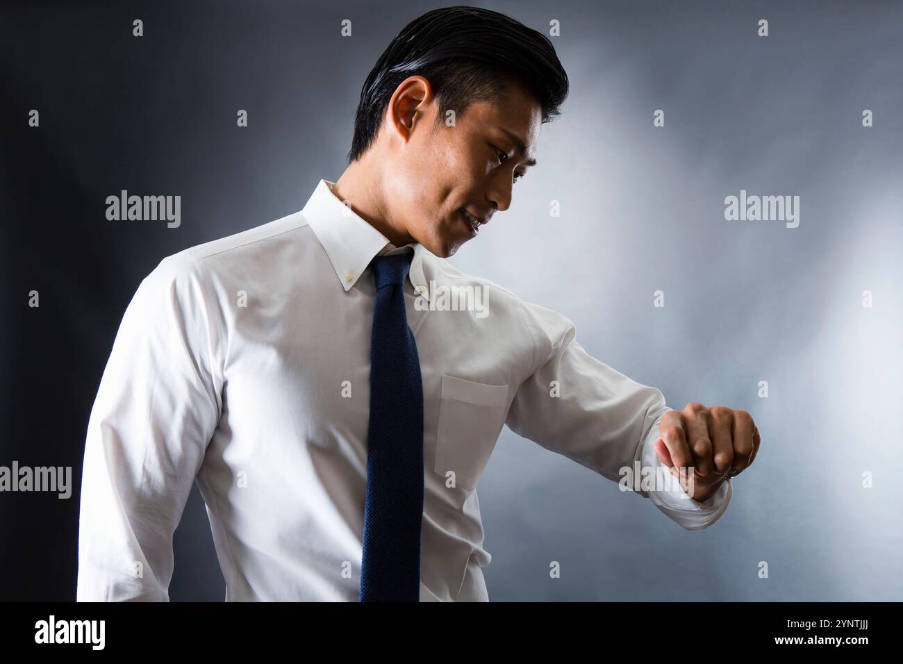 Gym clock hi-res stock photography and images - Alamy