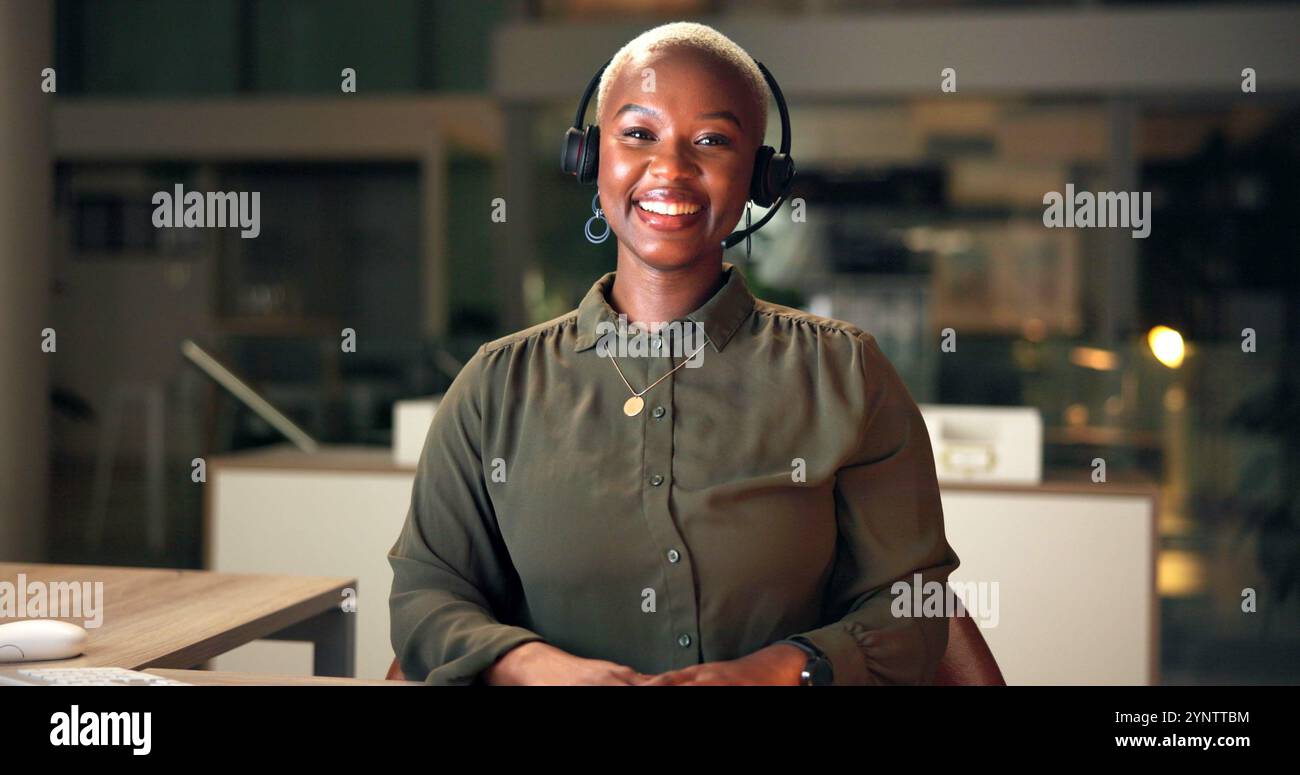 Kenya office worker hi-res stock photography and images - Alamy