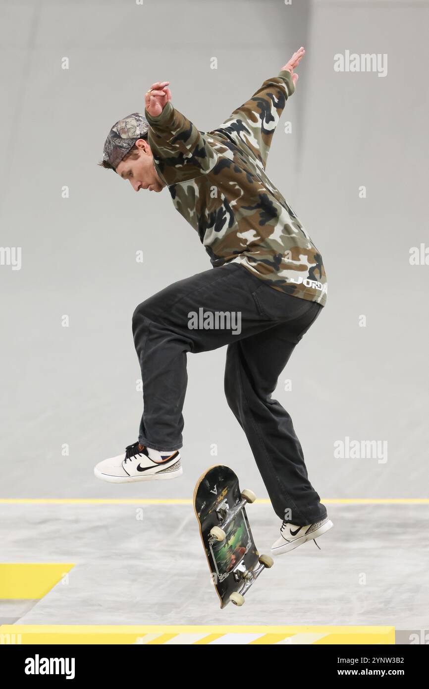 Tokyo, Japan. 23rd Nov, 2024. Shane Oneill (AUS) Skateboarding : 2024 ...