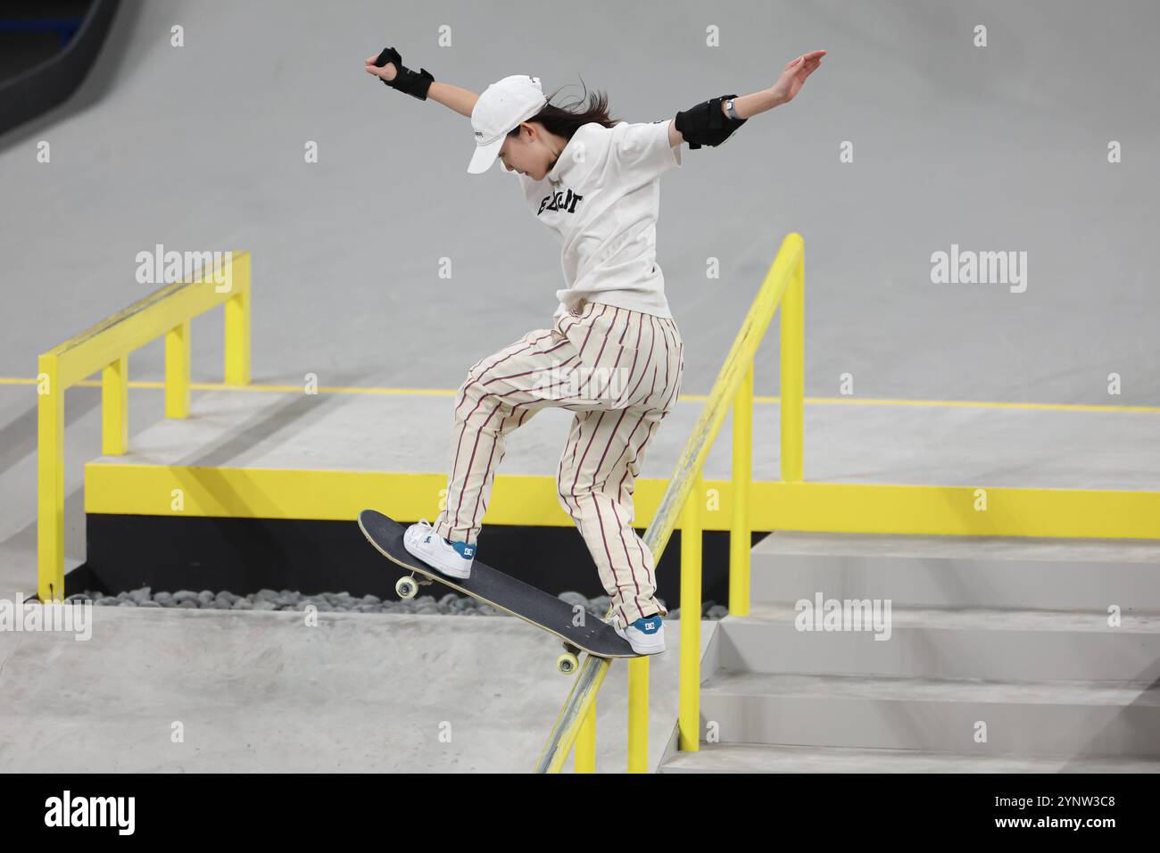 Tokyo, Japan. 23rd Nov, 2024. Aoi Uemura (JPN) Skateboarding : 2024 SLS ...