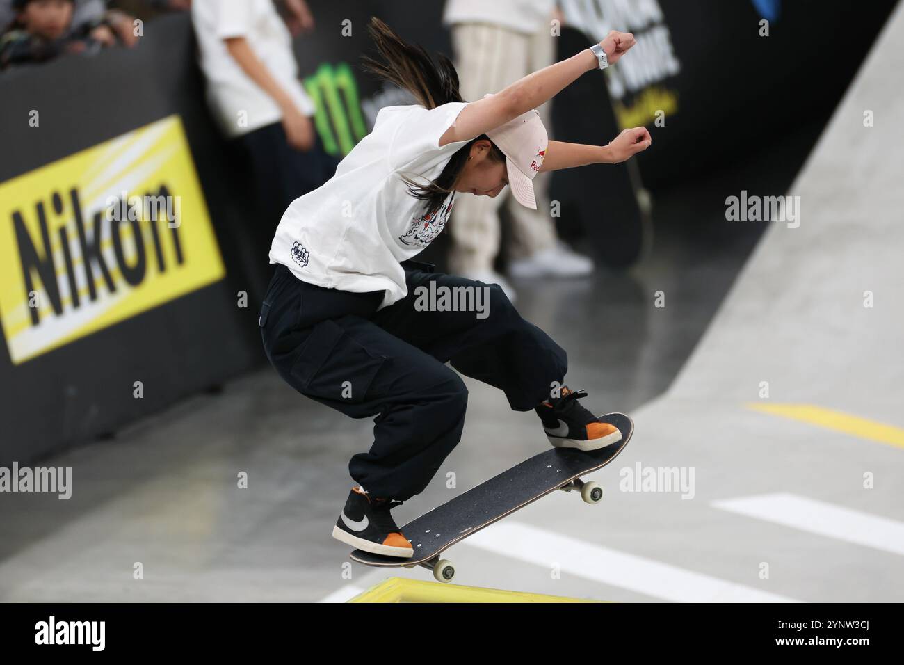 Tokyo, Japan. 23rd Nov, 2024. Yumeka Oda (JPN) Skateboarding : 2024 SLS ...