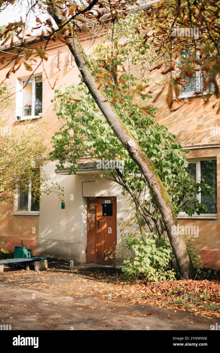 Two story building autumn hi-res stock photography and images - Alamy