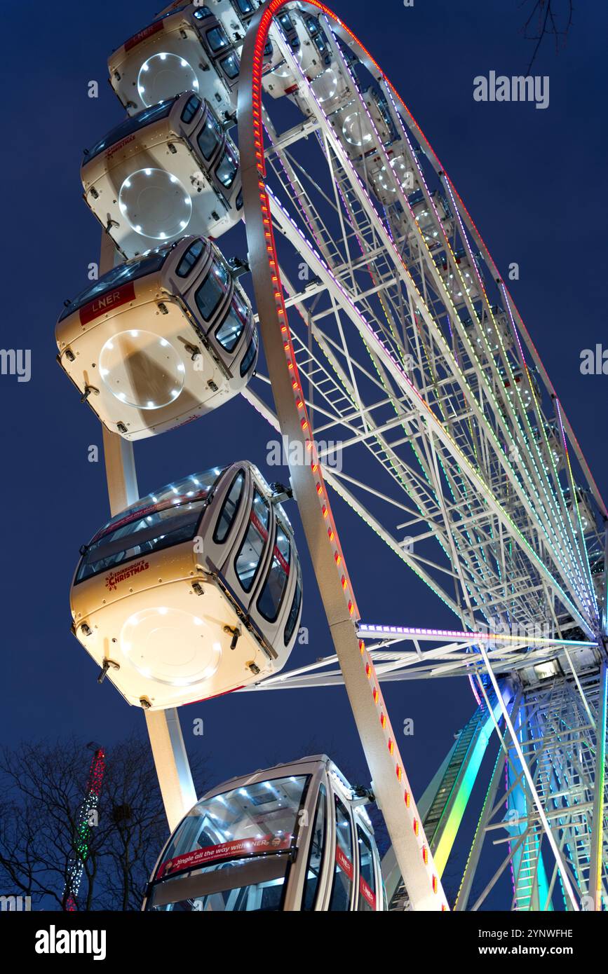 Ferris wheel playground icon hi-res stock photography and images - Alamy