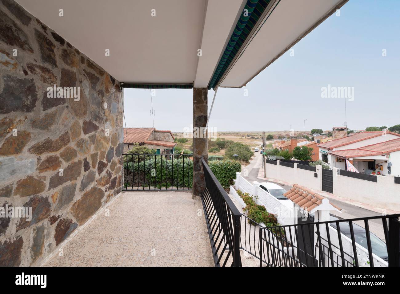 There is a wide variety of types of natural stone with different ...