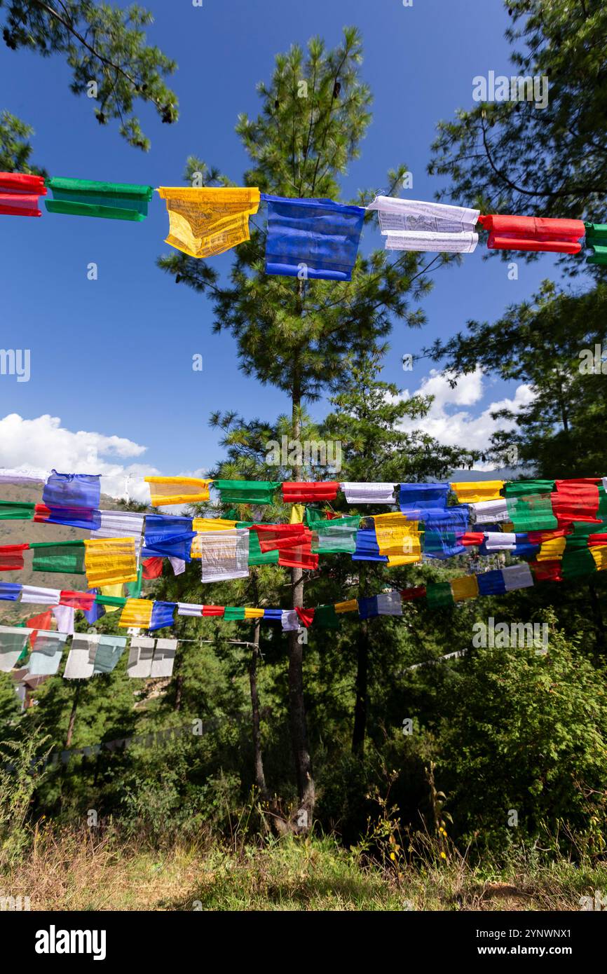 Prayer flags sky bhutan hi-res stock photography and images - Alamy