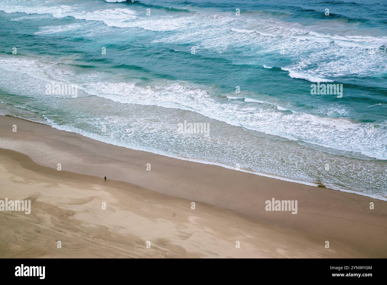 Immense waves hi-res stock photography and images - Alamy