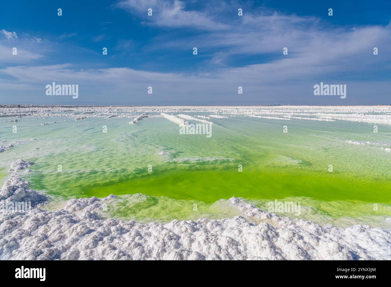 Golmud china hi-res stock photography and images - Alamy
