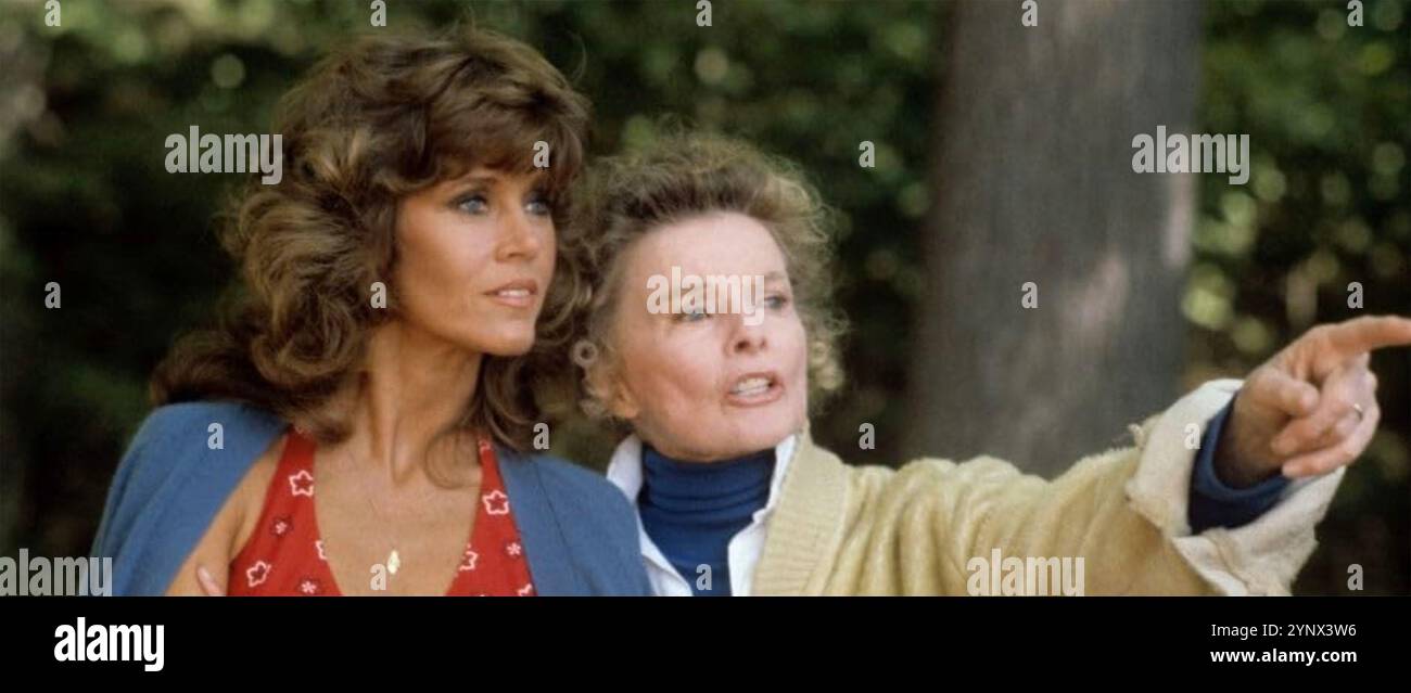 ON GOLDEN POND 1981 Universal Pictures film with Jane Fonda at left and Katherine Hepburn Stock ...