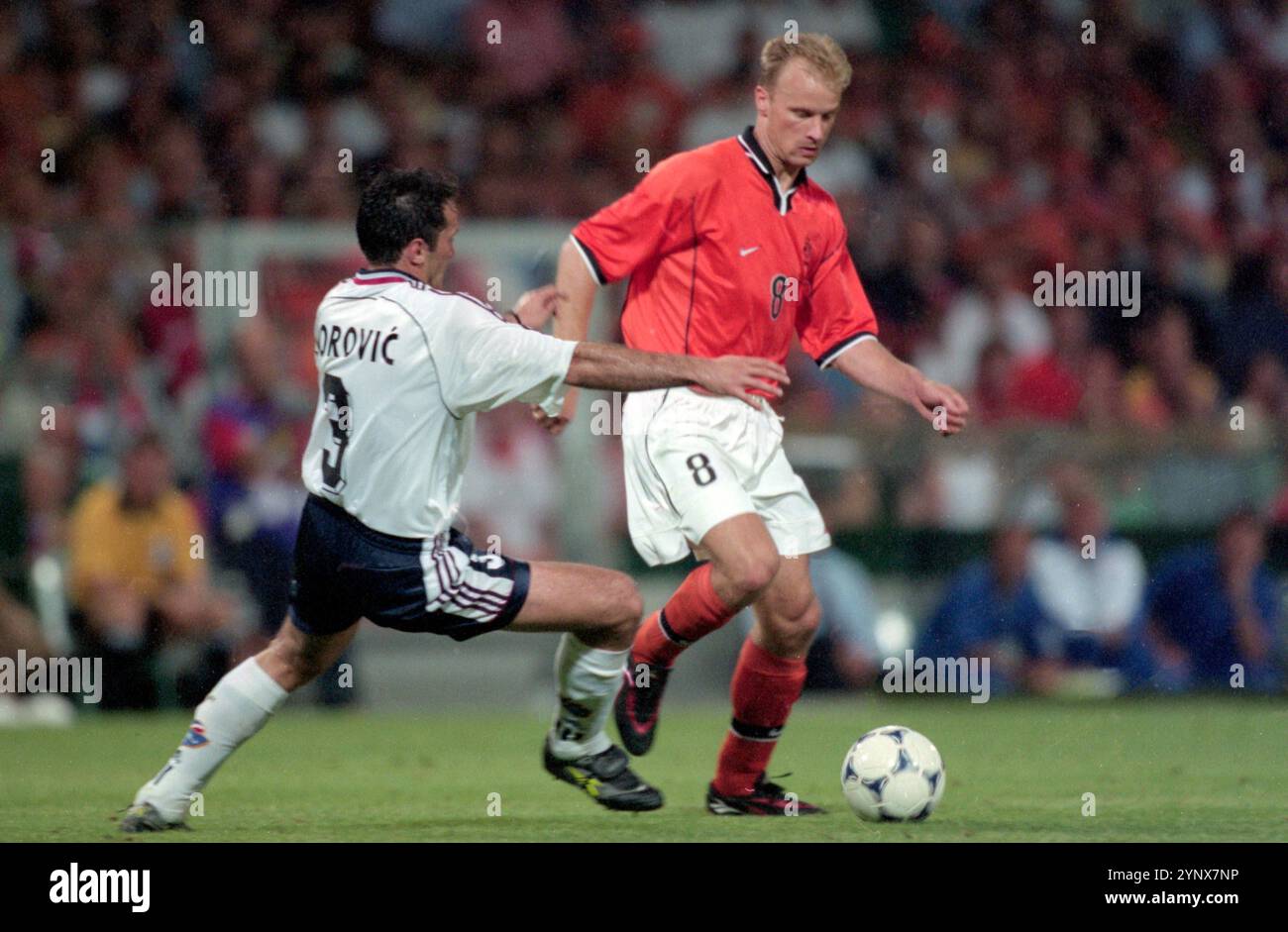 Dennis bergkamp 1998 world cup hi-res stock photography and images - Alamy