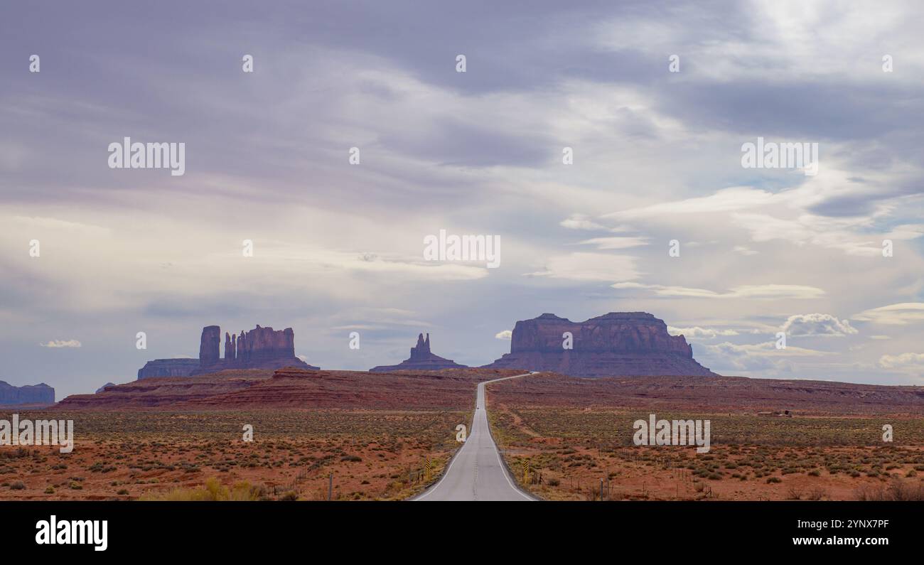 View of Monument Valley from Forrest Gump Point in Utah on a hazy day ...