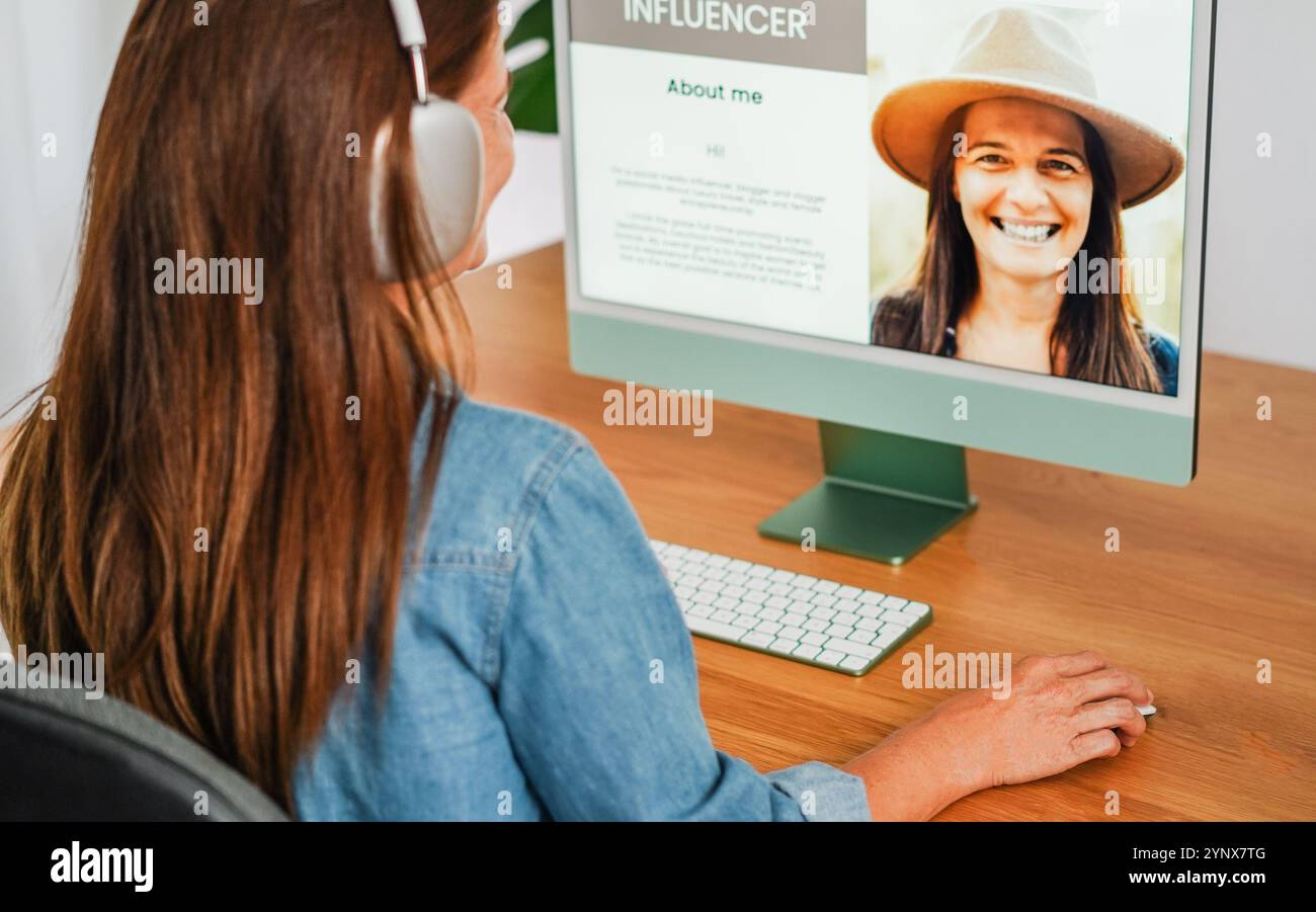 Happy influencer in home studio hi-res stock photography and images - Alamy