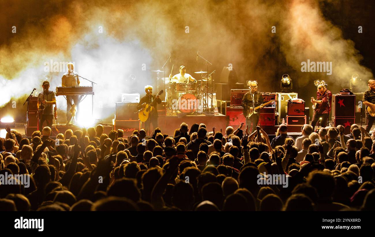 The Saw Doctors, Hammersmith Eventim Apollo, 31st Oct 2024 Stock Photo ...