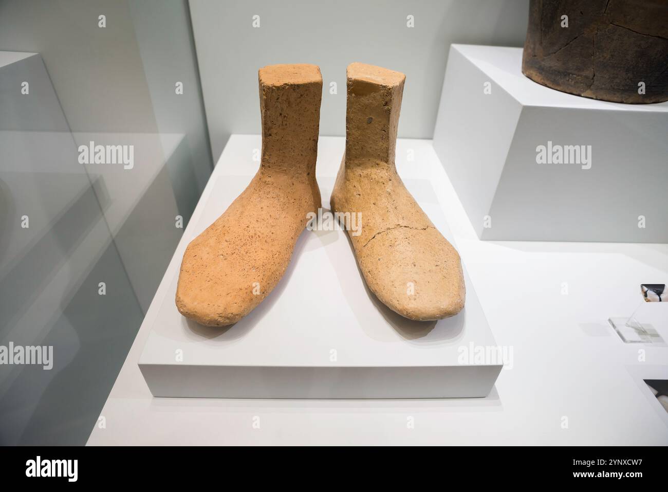 Crete heraklion archaeological museum hi-res stock photography and ...